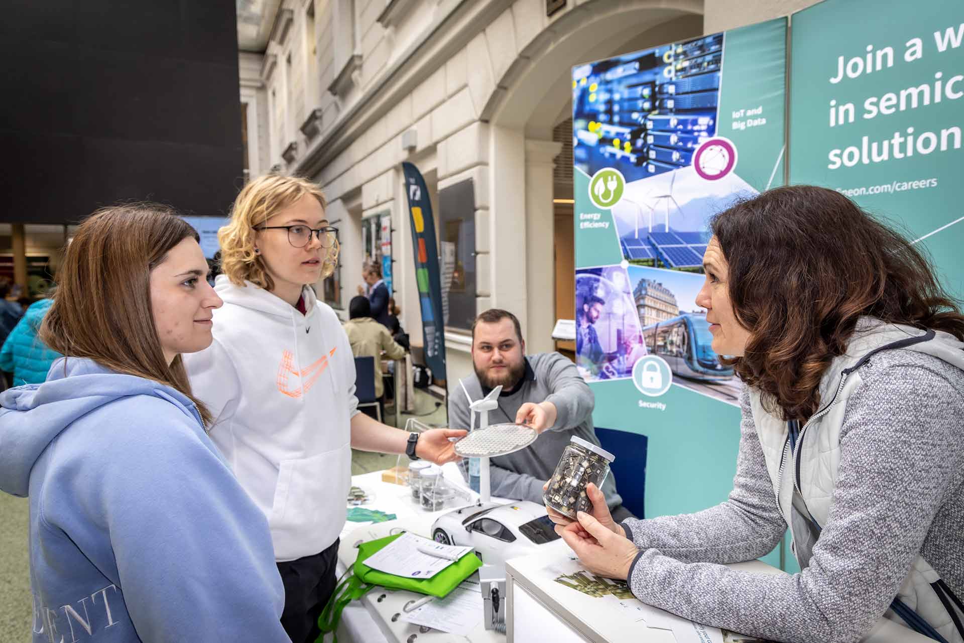 Technik-Zukunft für Mädchen: Girls! TECH UP begeistert in Graz - OVE